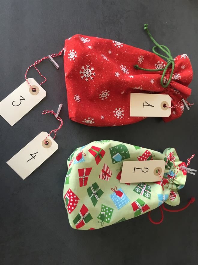 Sy selv nemme gaveposer i julestoffer - gratis DIY